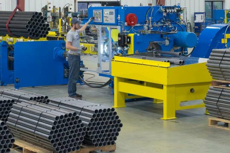 How a Rotating Head Tube Cutoff System Protects Workers - Hautau